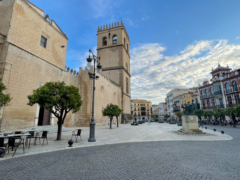 Ruta a pie por Badajoz: lugares imprescindibles